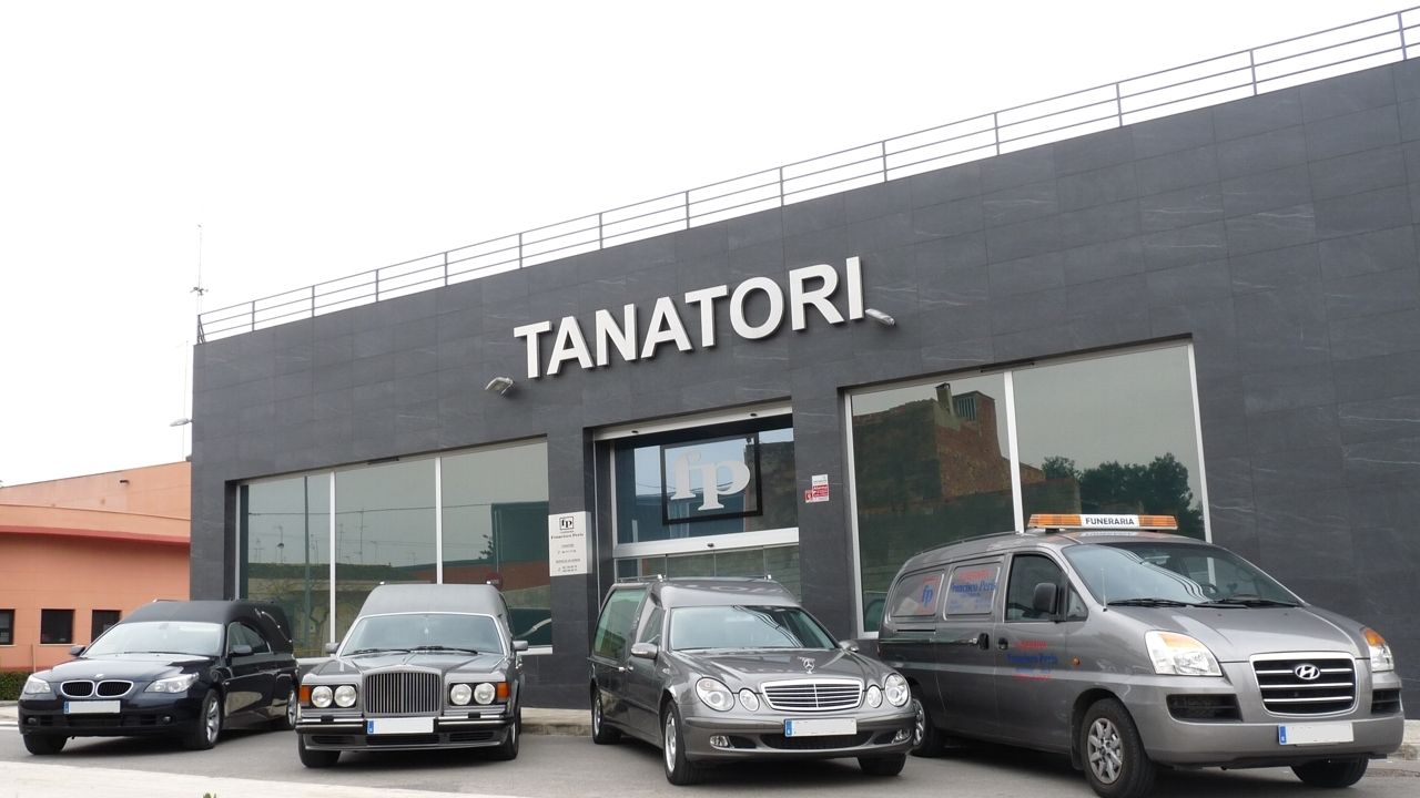 Coches Funebres - Tanatorio Funeraria Picassent